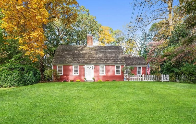 Local Volunteers Work to Save Plandome Manor's Richardson House ...